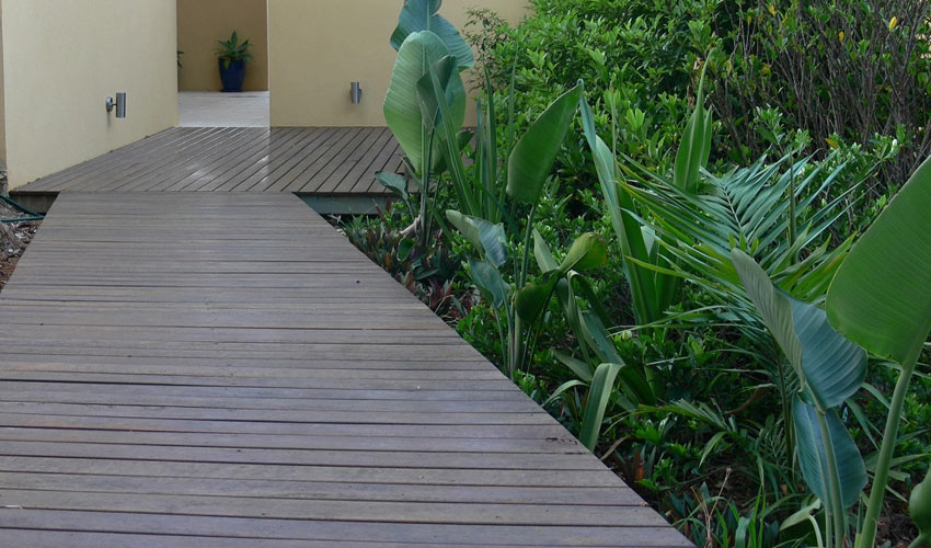 Decking - Amber Leaf Landscaping | Sunshine Coast landscaping | Garden ...